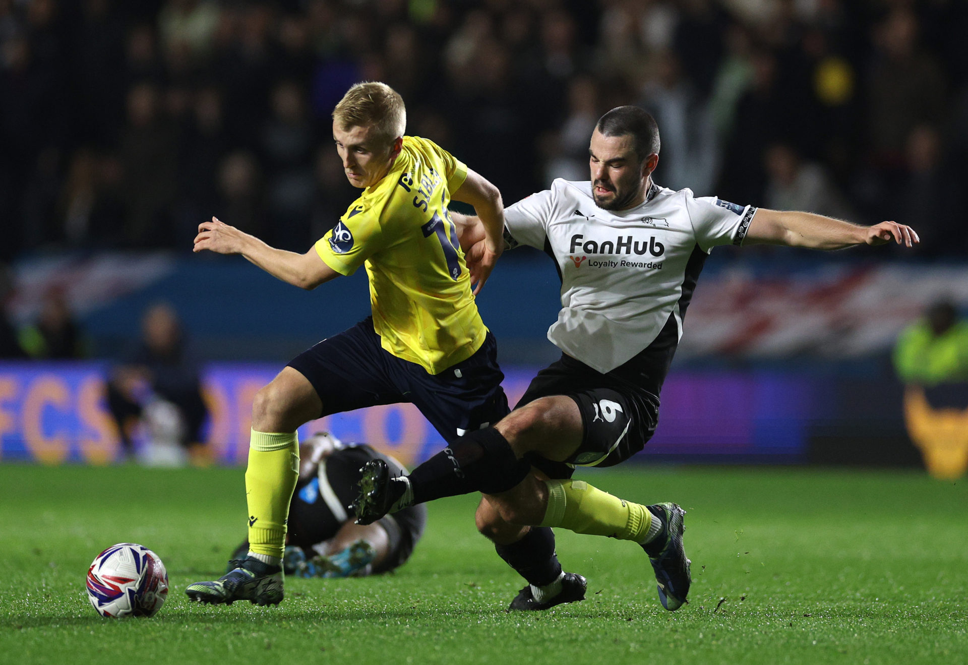 Eiran Cashin sends Louie Sibley clear message on 15-year Derby County ...